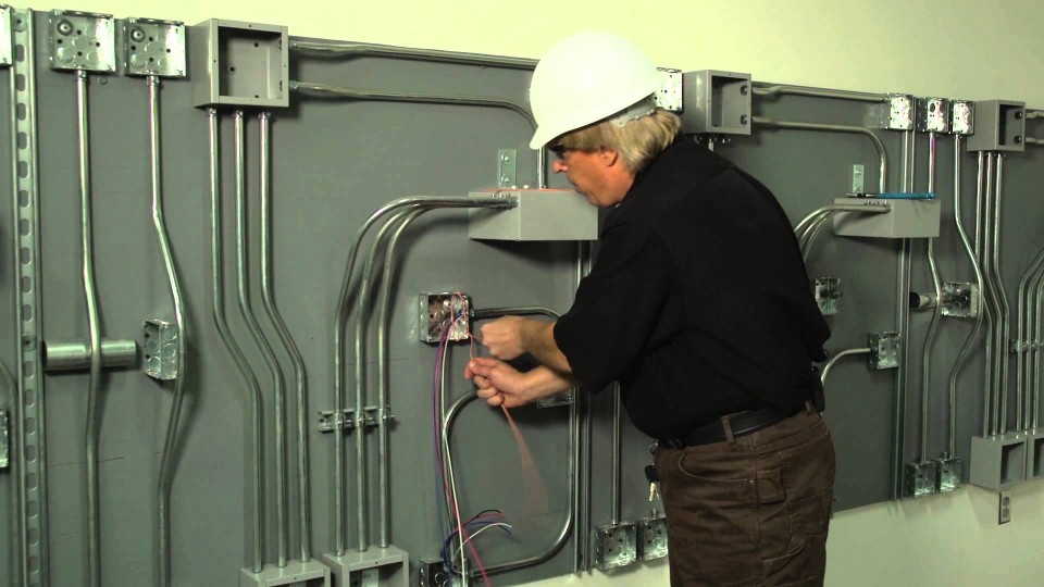 Job Tip: Create Makeshift Wire Roller Out of THHN - IBEW Hour Power